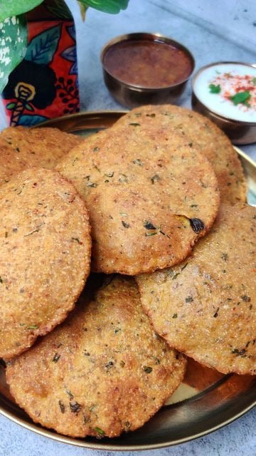 Bedmi Puri Atta | Urad Dhuli, Black Pepper, Degi Mirch, Jeera, Kasturi ...